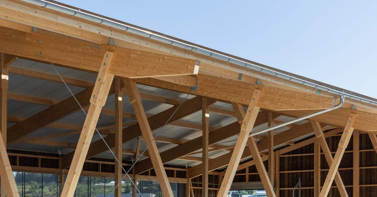 Innenausbau Dach: Dachgeschoss umbauen und umnutzen | Guggisberg Bern